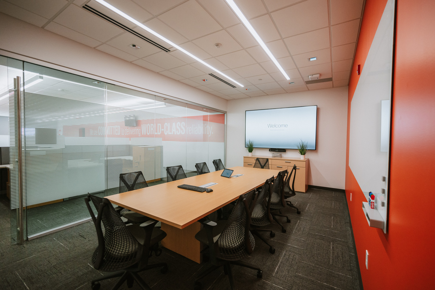 WEC Energy Group Oak Brook Service Center - Continuum